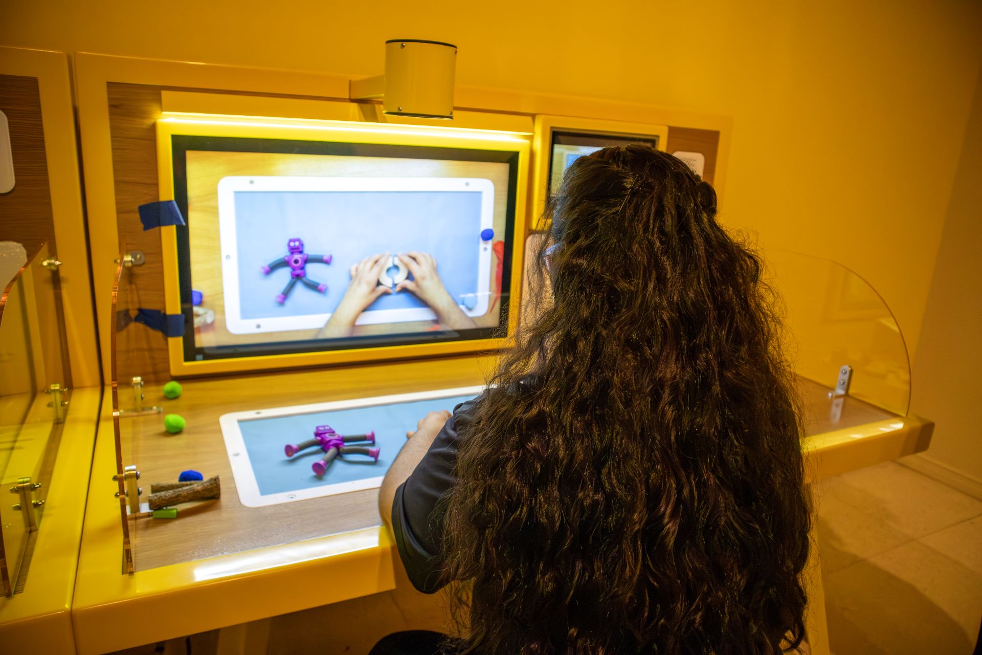 IMAS Welcomes Visitors to “El Estudio” Exhibit with New Interactives - IMAS