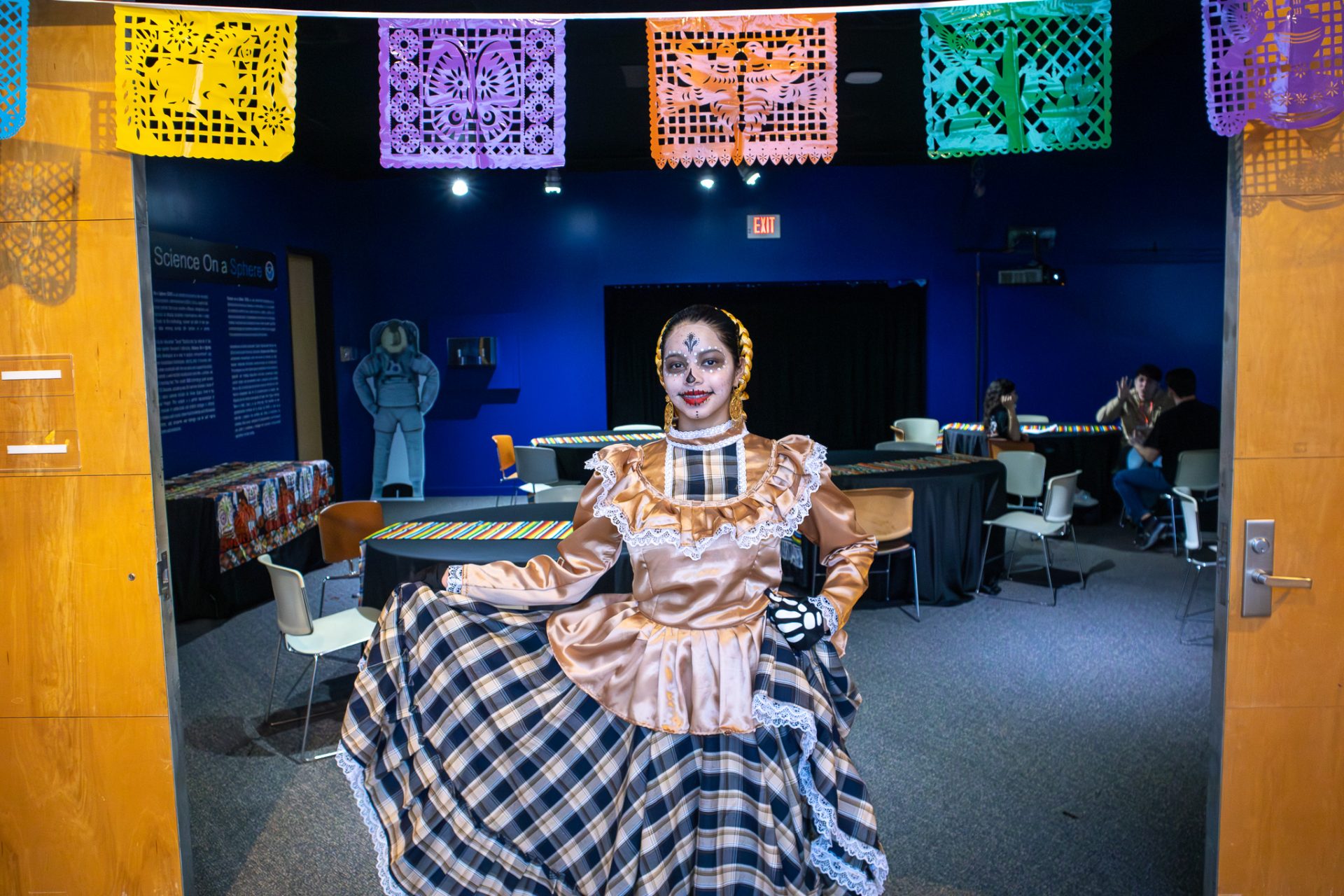IMAS Brings Día de los Muertos to Life with Festival & Community Altars ...
